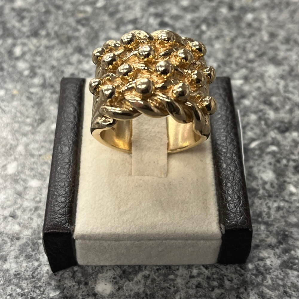 Pre-owned 9Ct Gold Keeper Ring - Own4Less